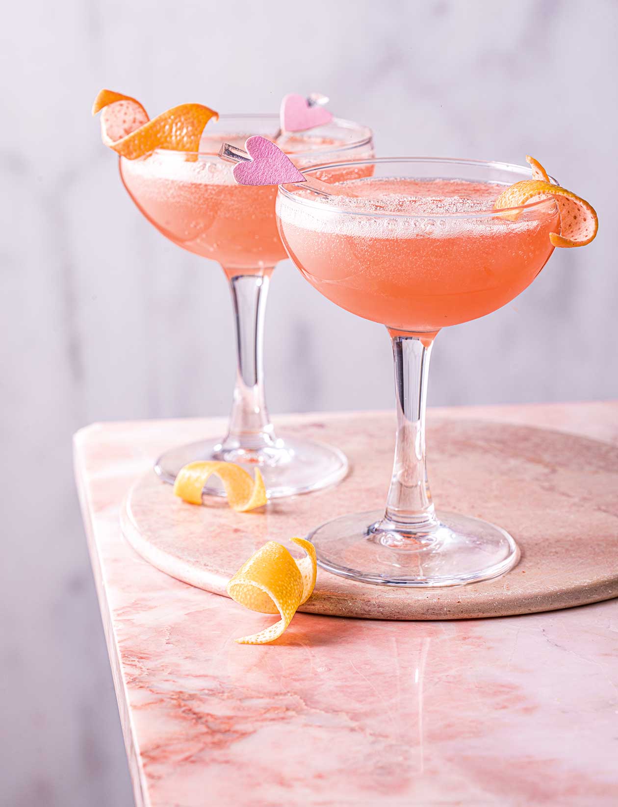 Sparkling greyhound cocktail recipe | Sainsbury`s Magazine