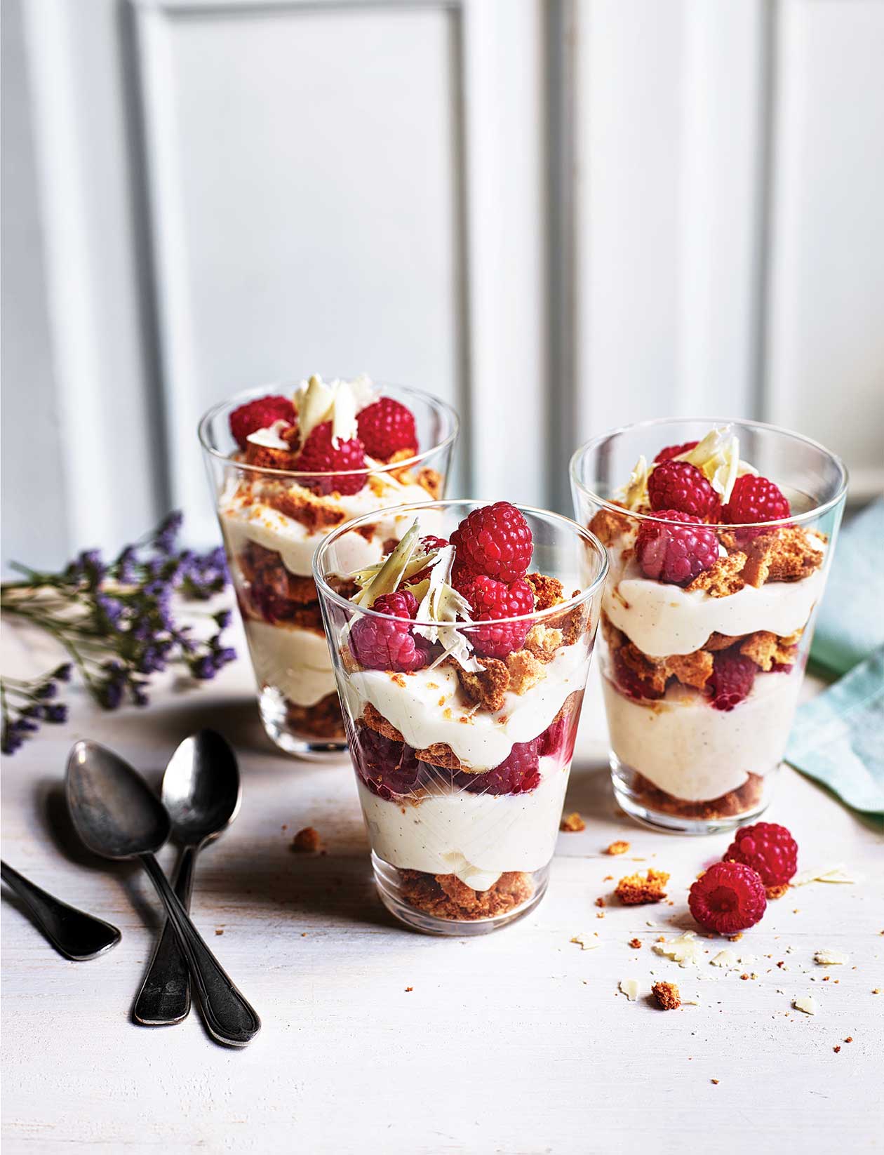 White chocolate and raspberry amaretti cheesecake pots recipe ...