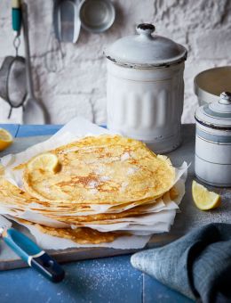 Basic pancake recipe: How to make pancakes | Sainsbury's Magazine